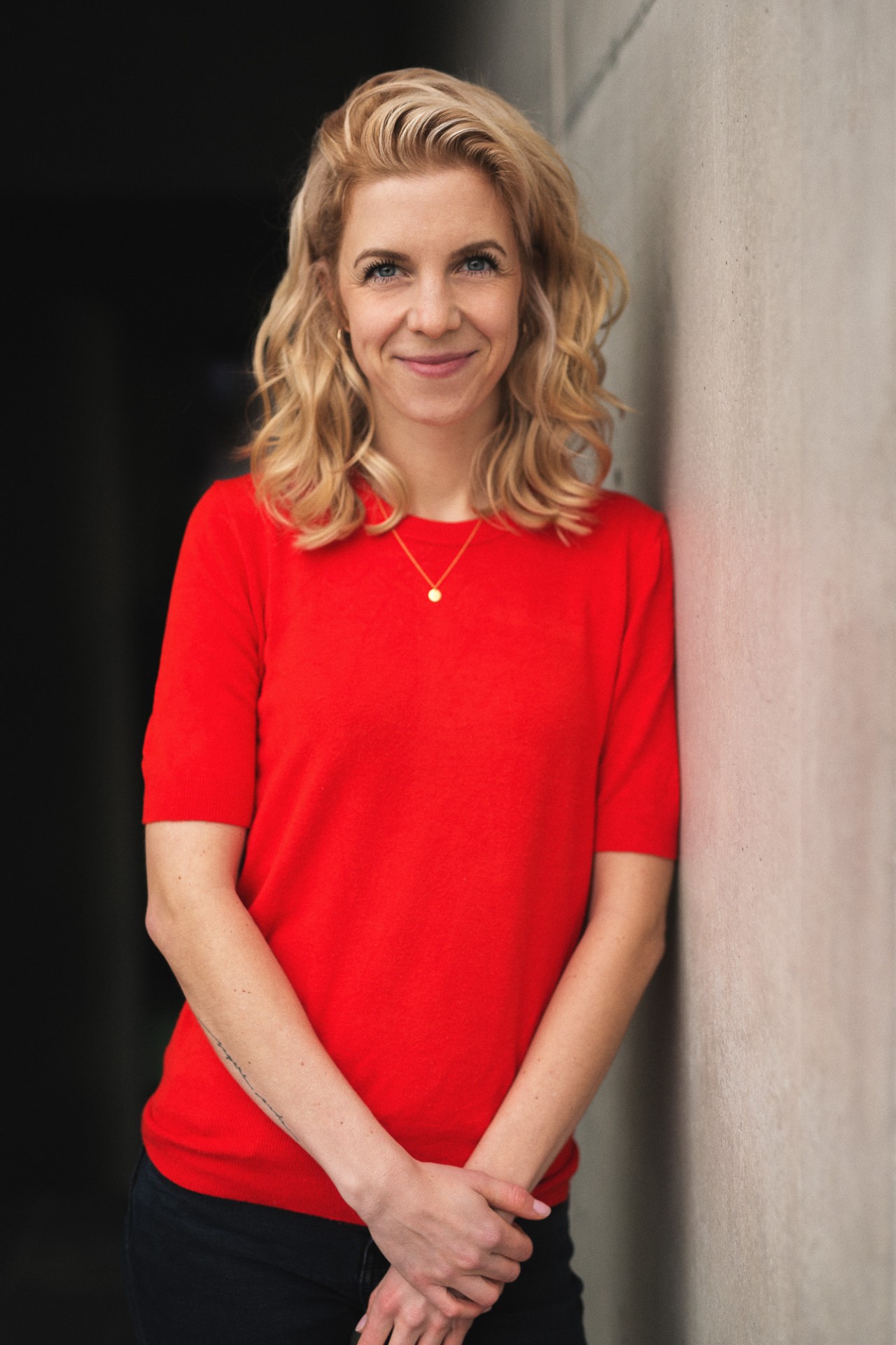 Philipp Pohl — Voice Actress Vicky